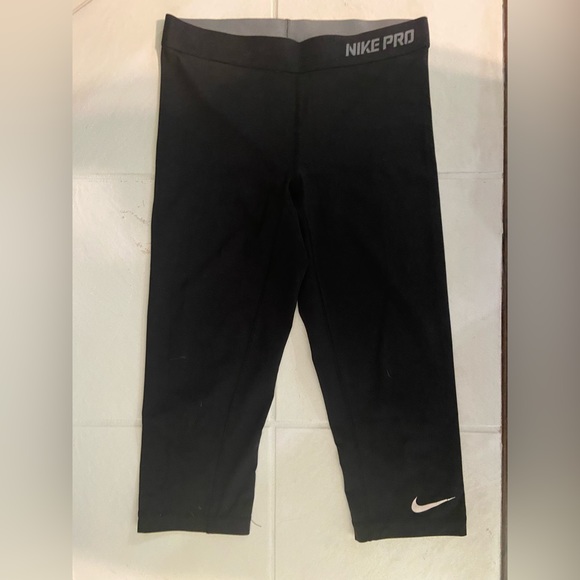 Nike | Other | Nike Pro Capris | Poshmark